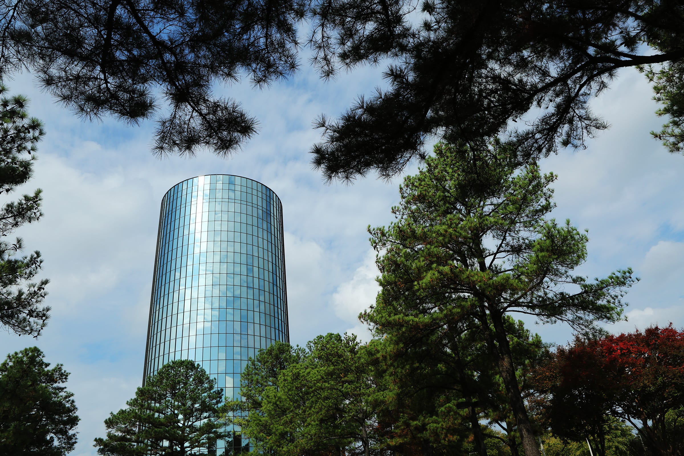 Iconic East Memphis hotel listed for sale: Here's everything we know