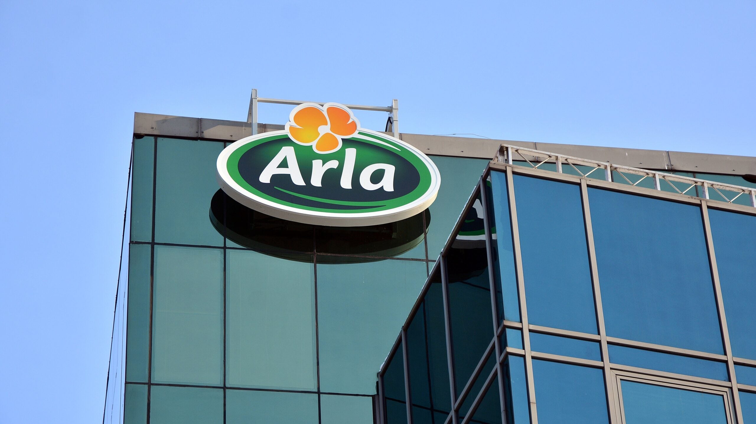 Arla and DMK to merge into European dairy heavyweight