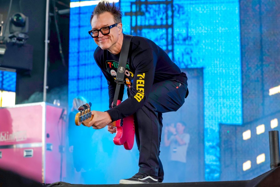 Blink-182 to perform on Daniel Island this summer