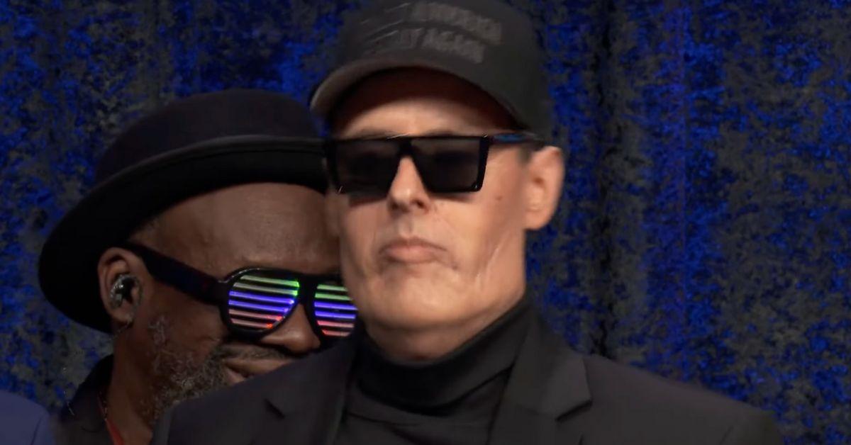 Kyle Dunnigan Is the Man Behind Elon Musk on the 'Kill Tony' Netflix ...