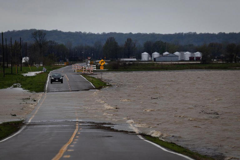 Flooding danger persists in wake of deadly storm: 'We need people to ...