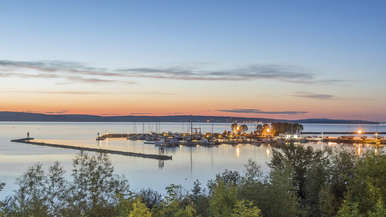 'Lake Superior's Hometown' Is An Appealing Waterfront City With ...
