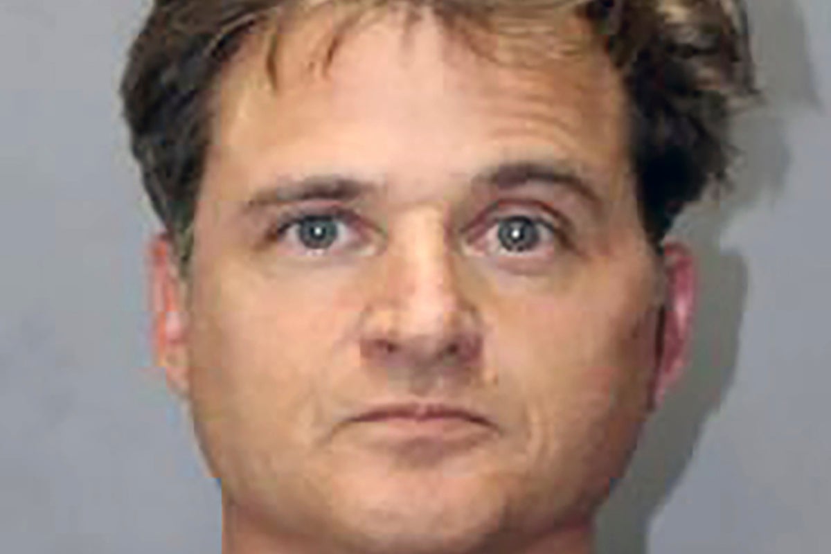 Doctor accused of trying to kill wife in Hawaii with rock pleads not ...