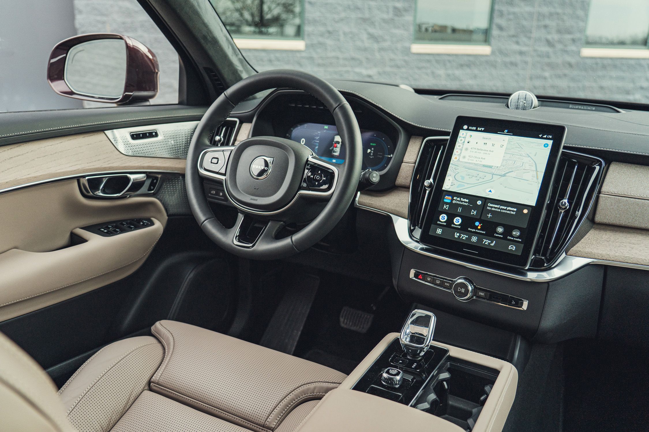 View Interior Photos of the 2025 Volvo XC90