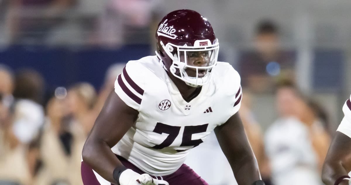 Jacoby Jackson helping lead new faces on Bulldog offensive line