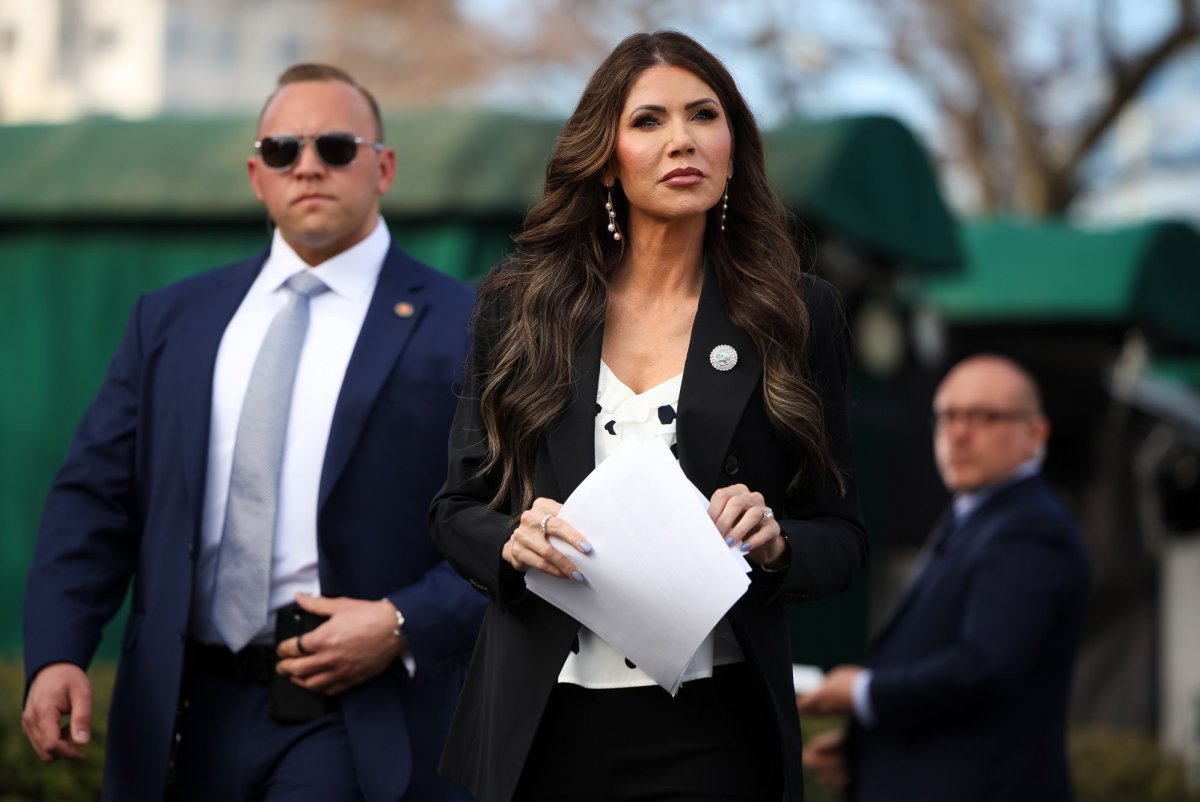 DHS revokes legal status for nearly 1M migrants who entered U.S. under ...