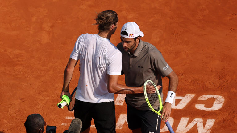 Alexander Zverev loses to Matteo Berrettini in Monte Carlo Masters second round