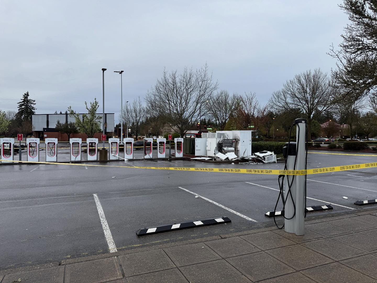 Tesla Supercharger damaged in possible explosion in Washington
