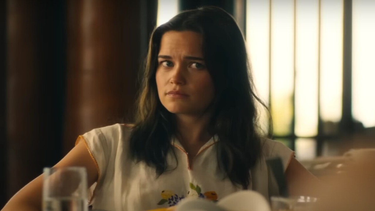 The White Lotus Season 3 Finale: Creator Mike White Reveals WHY Piper ...