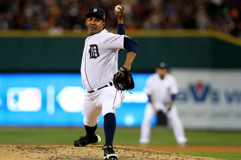 Baseball champion Octavio Dotel dies as roof collapse in club kills 44