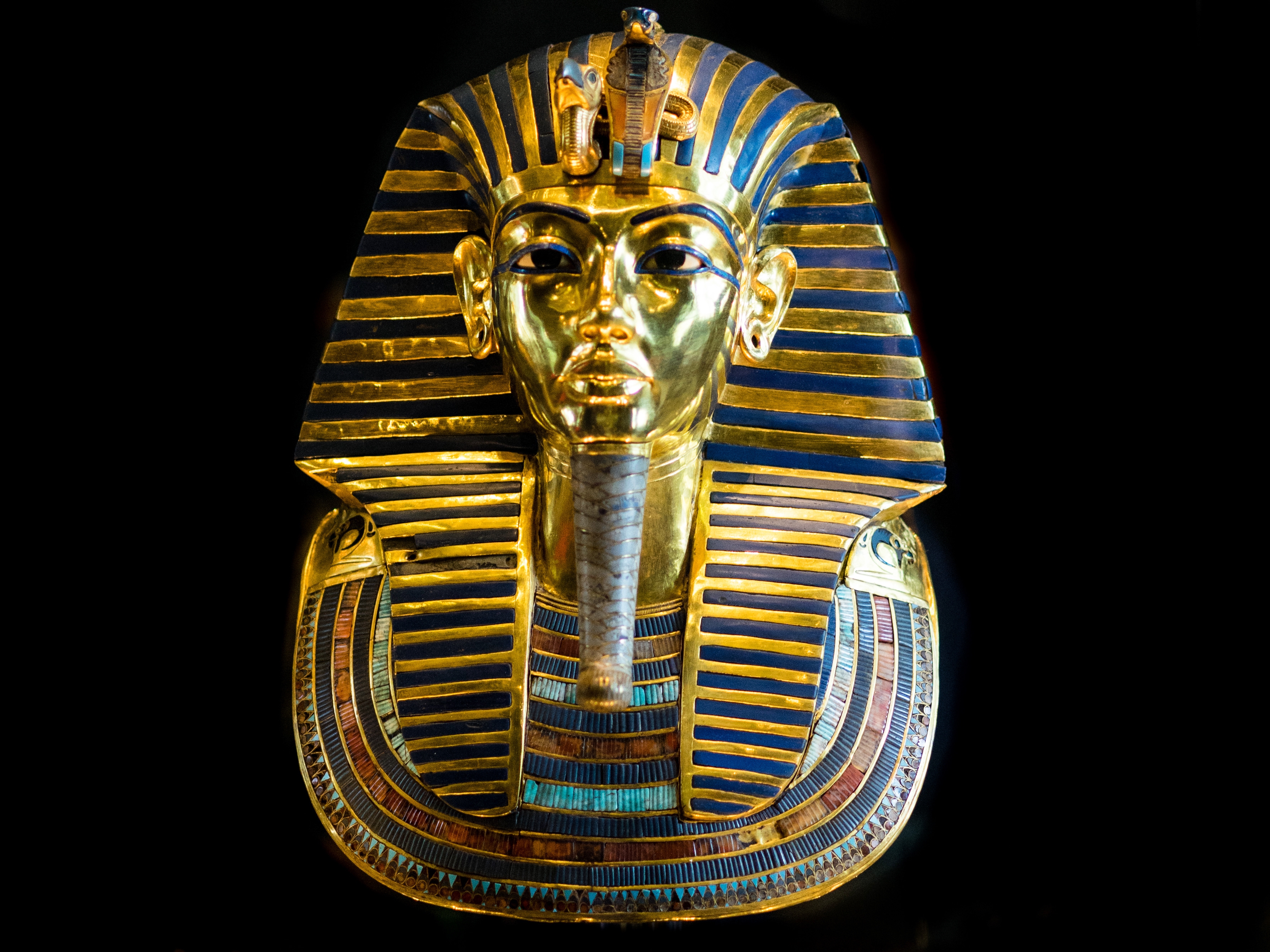 Clay Artifacts Found in King Tut's Tomb May Have Been Part of a Ritual ...