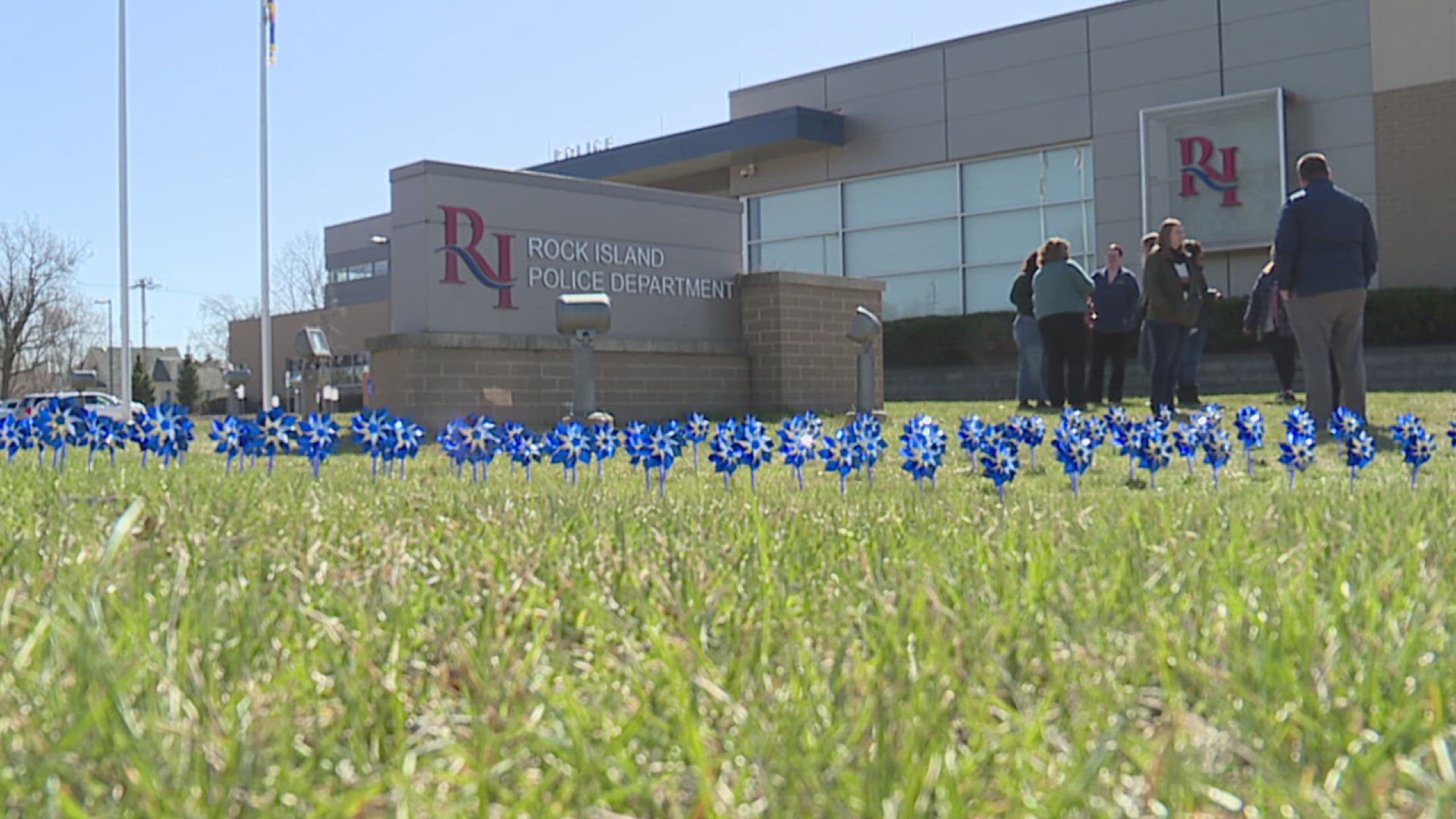 Pinwheel garden for Child Abuse Awareness Month sprouts up in Rock Island