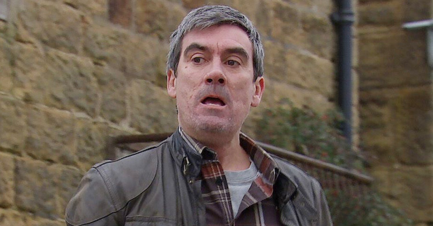 New enemy for Emmerdale's Cain in heated scenes as he brands fellow ...