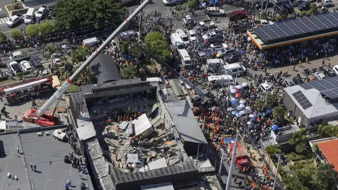 Dominican nightclub roof collapses during concert, killing 98: What we ...
