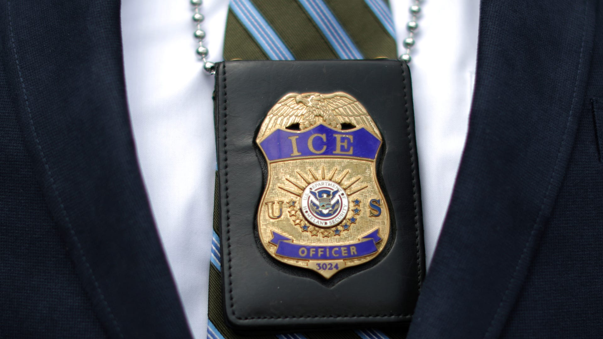 IRS agrees to share tax information to help ICE deport migrants