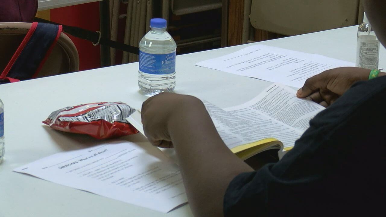 New bill would require daily Pledge of Allegiance, provide prayer option in Alabama schools