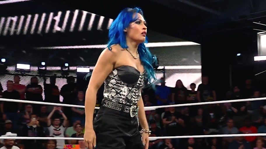 Giulia Returns On WWE NXT & Attacks Women's Champion Stephanie Vaquer