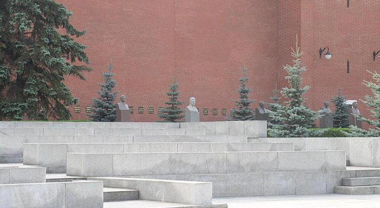 Geceyi delen kanatlar: Marina Raskova ve 'Gece Cadıları'