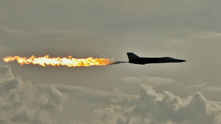 A strategic disaster? Why the US Air Force still misses the F-111 ...
