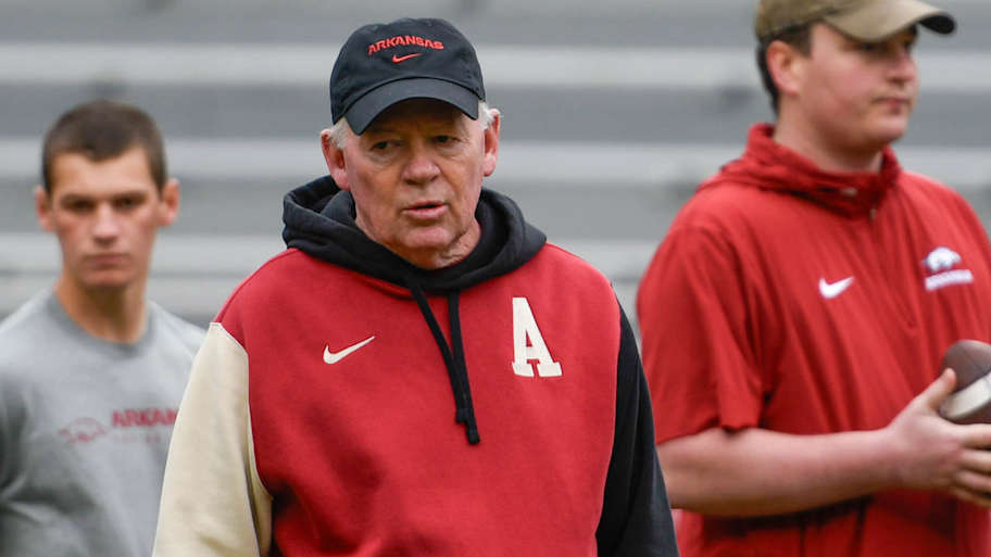 Petrino Compares Razorback Freshman QB with Heisman Winner
