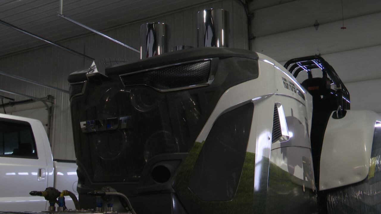 “High Hopes” as a couple prepares for world’s largest tractor pull ...