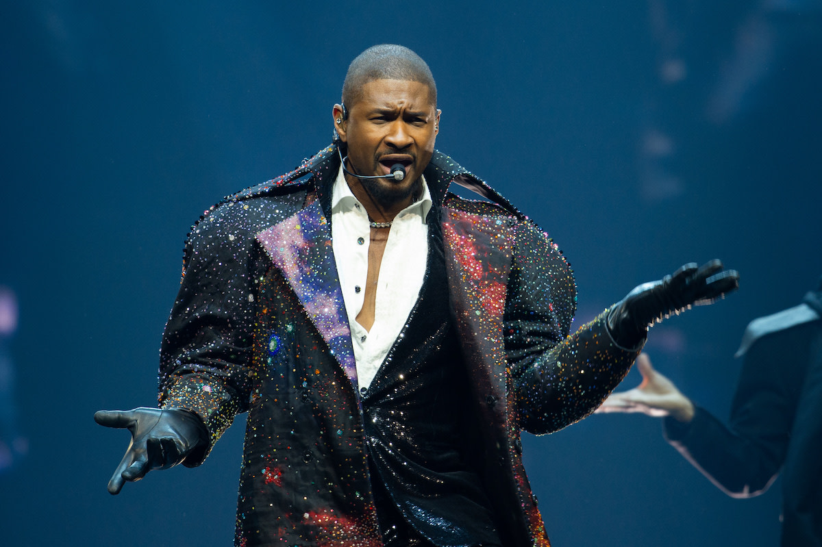 Usher's Intense Concert Moment With Fan Has the Internet Sweating