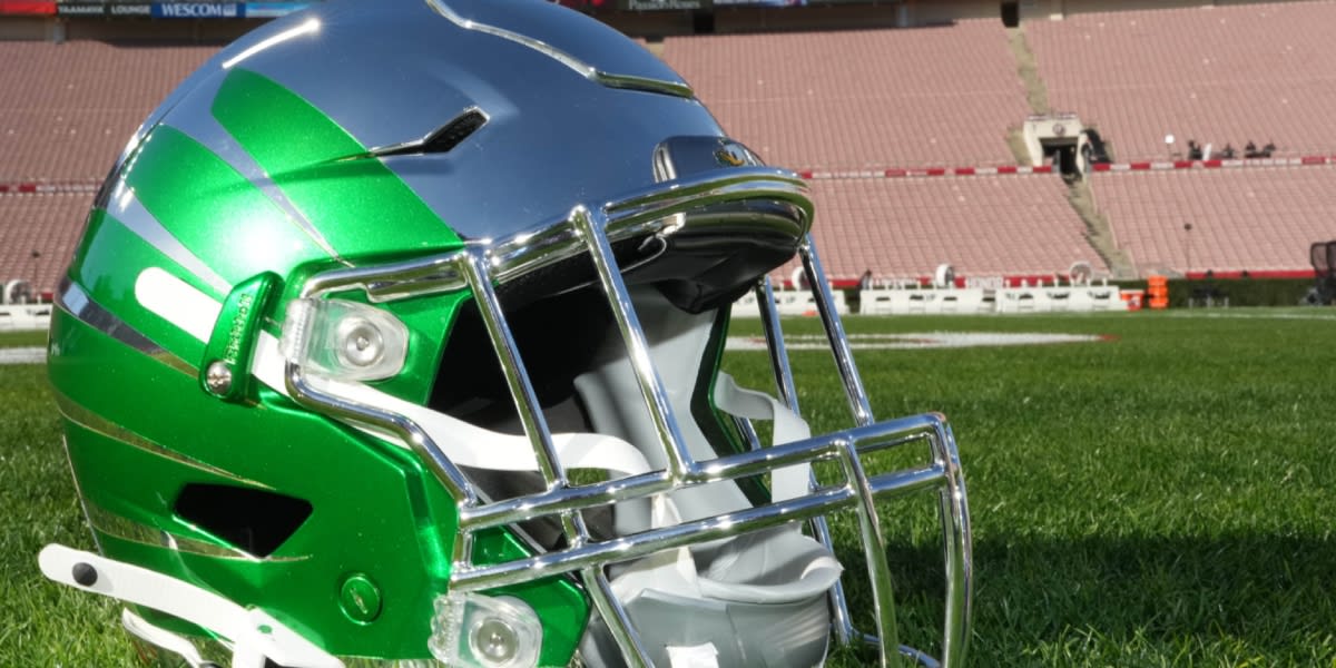 Ross Douglas Talks Transition to Oregon, Joining Dan Lanning’s Coaching ...