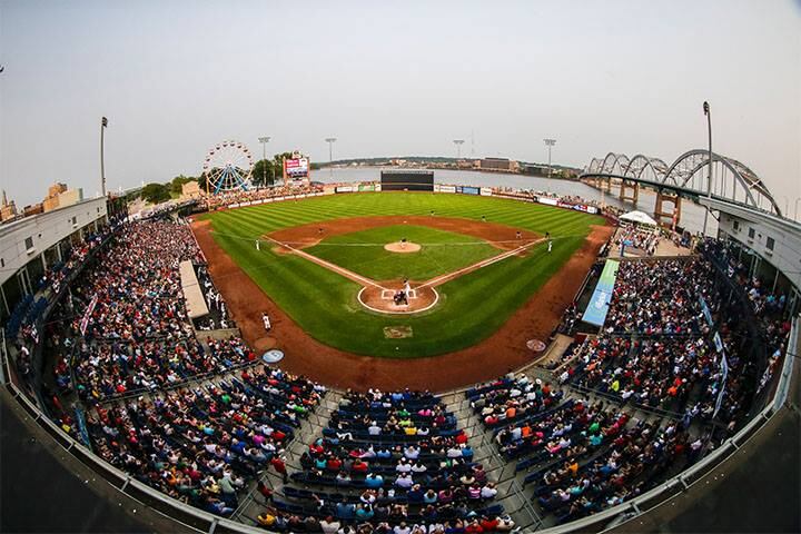 Quad Cities River Bandits play home opener