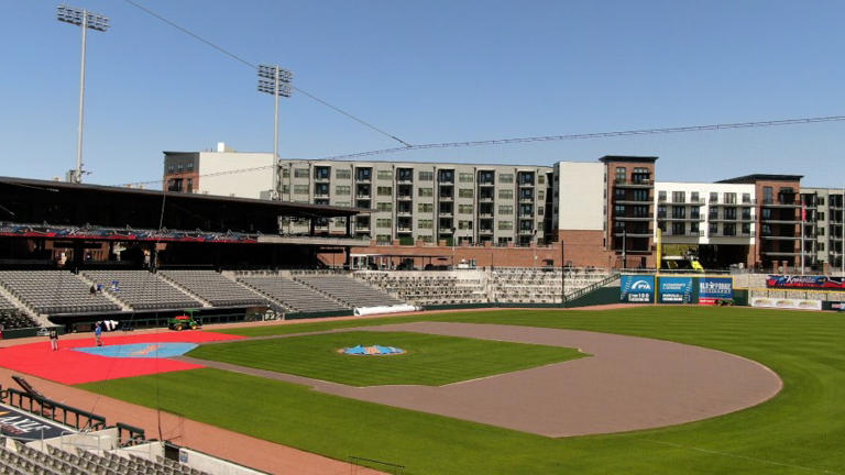 ‘Big League’ Knoxville Smokies prepare for Opening Day at new stadium