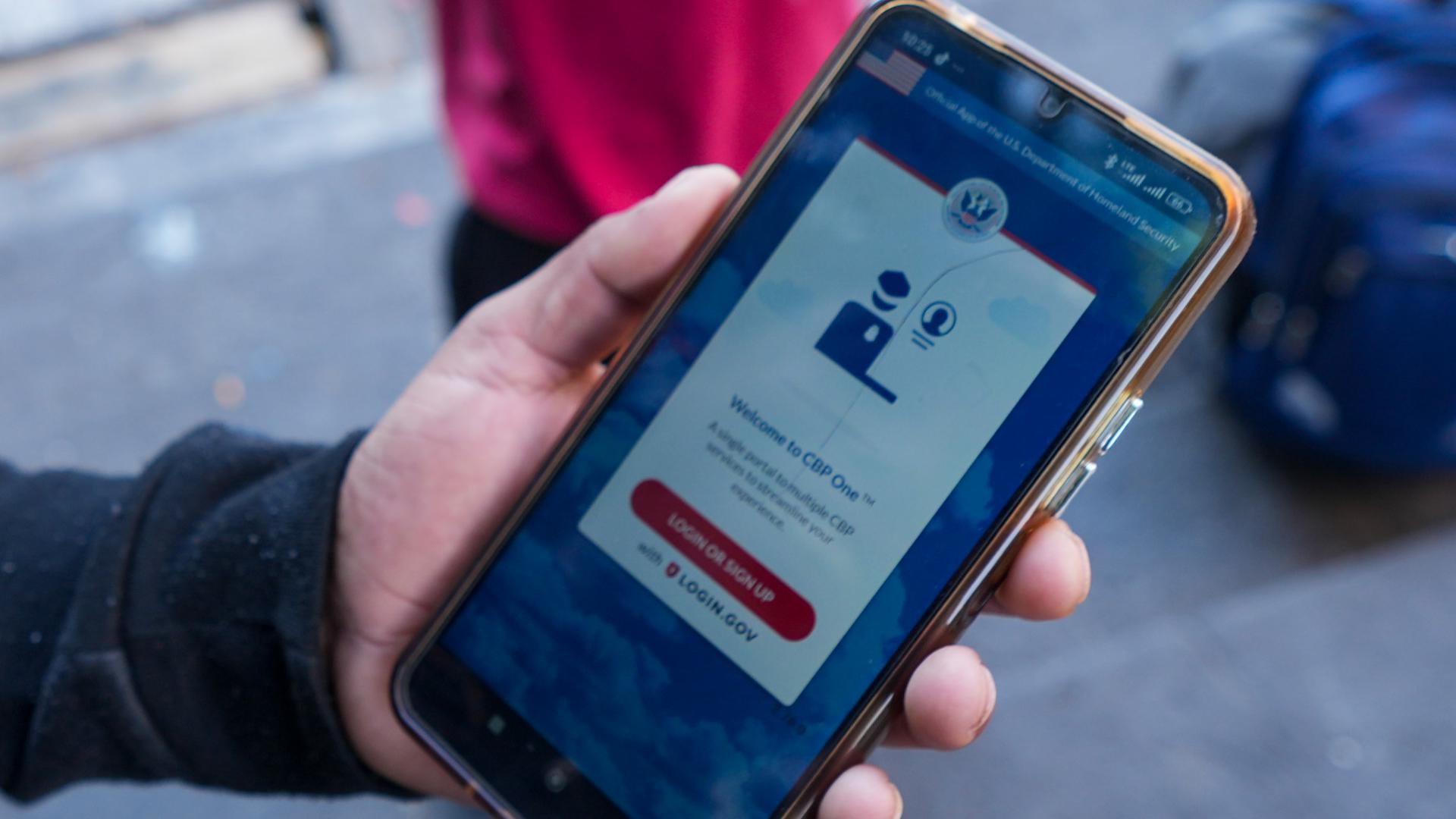 Department of Homeland Security revokes legal status for migrants who ...