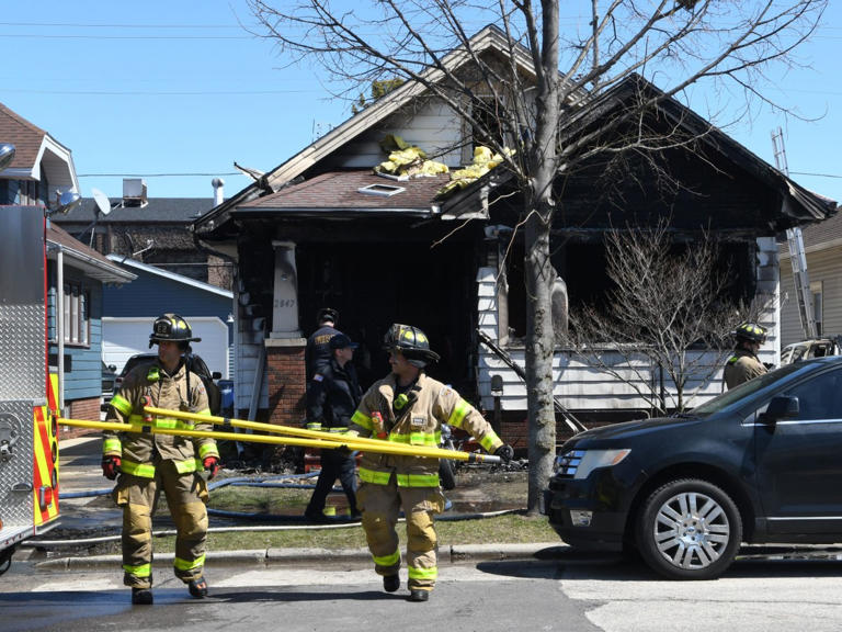 AP wins reinstatement to White House events after judge rules ...