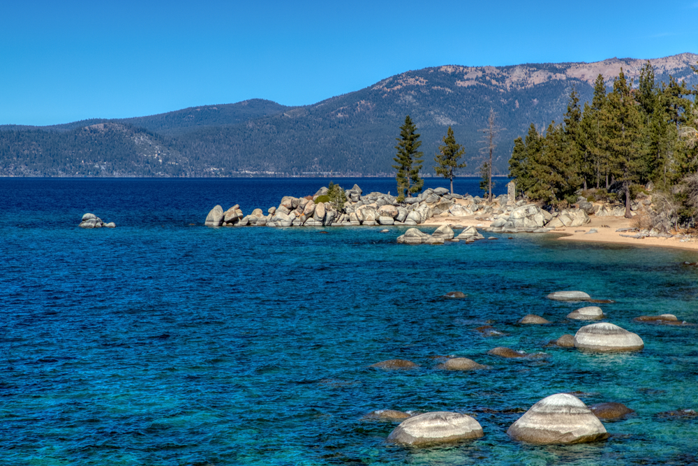 11 Beautiful Lakes in Nevada for the Perfect Beach Day