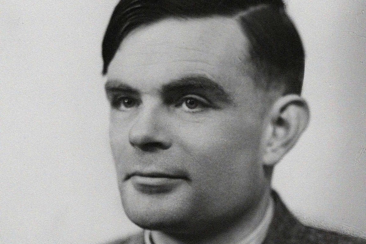 Lost Alan Turing papers, rediscovered in loft, to go under the hammer