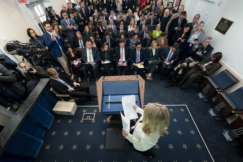 Judge orders White House to restore Associated Press access after Gulf ...