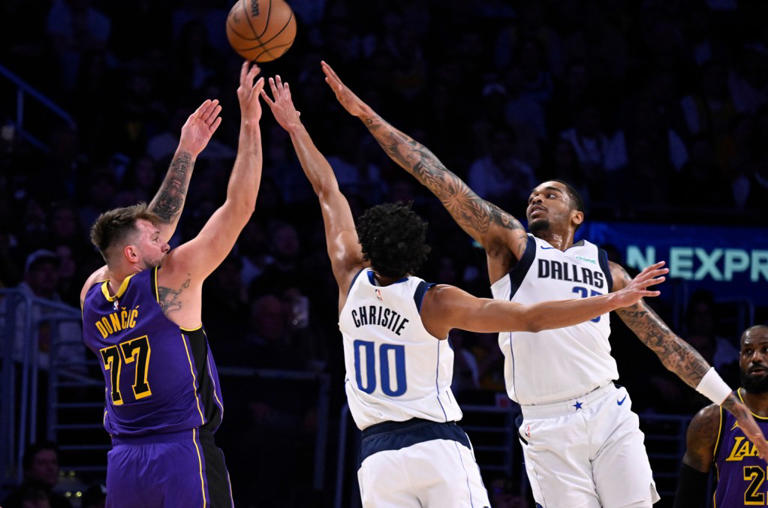 Lakers vs. Mavericks: How to Watch Luka Doncic's Return to Dallas Online