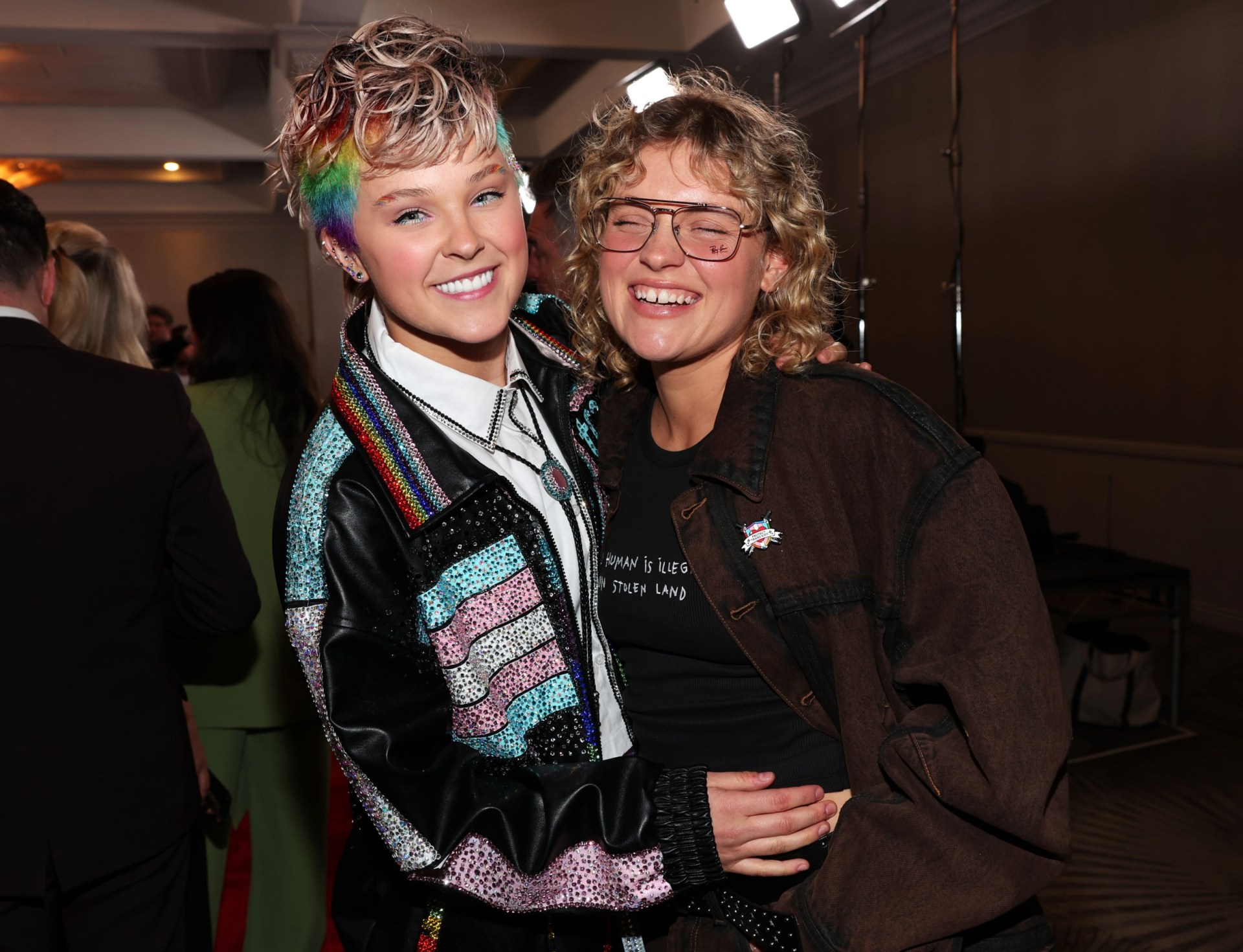 JoJo Siwa's friendship with Chris Hughes doesn't make her any less gay