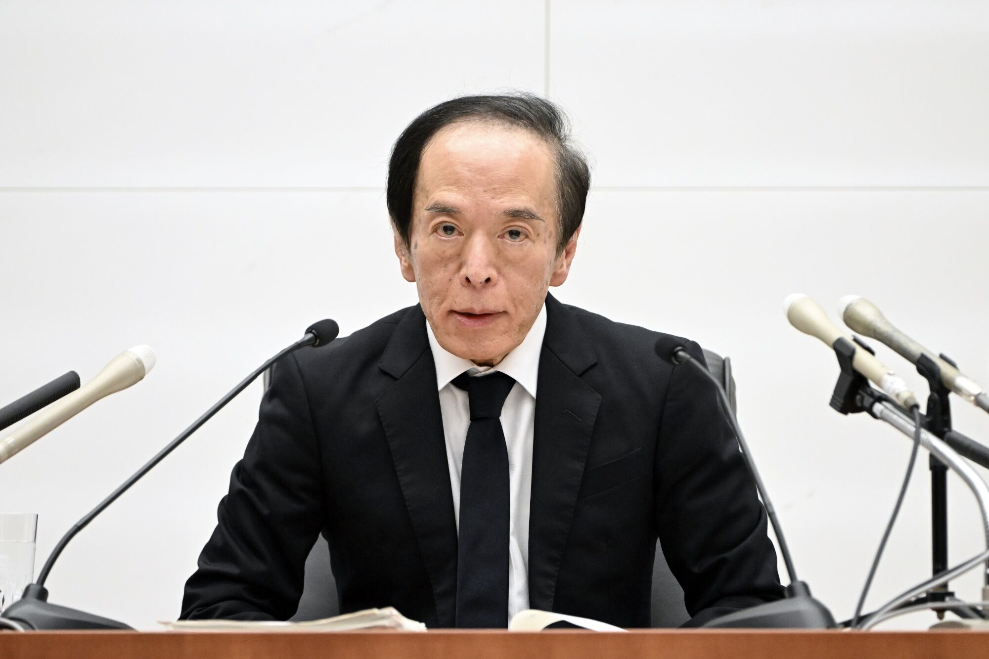 BOJ’s Ueda Highlights Uncertainty While Keeping Rate Hike Stance