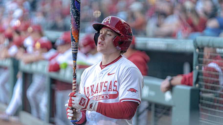 Davalan plays hero again; Razorbacks topple Arkansas State