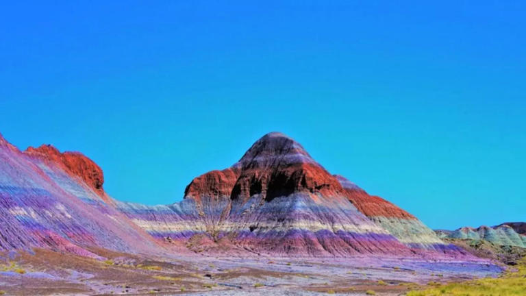 Hormuz: Iran’s Rainbow Island Where Earth Wears Art