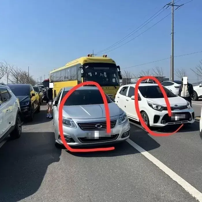 도로 한복판에 주차하고 군산 마라톤 참가... “달리는데 정신 팔려 전화도 안 받아요”