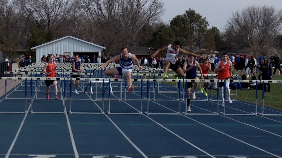 Teams from all three Siouxland meet at the finish line at the EPJ ...