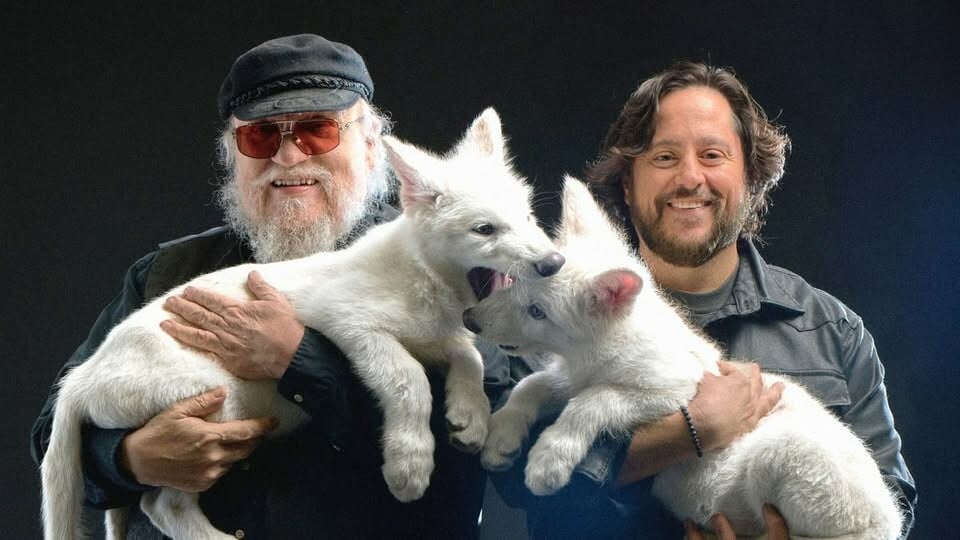 Όταν ο George R.R. Martin συνάντησε τον «αναγεννημένο» ανταρόλυκο ...