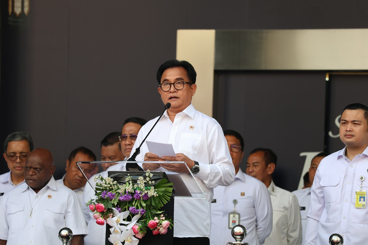 Menko Yusril Pimpin Apel Bersama Halalbihalal, Sorot Pelayanan ke ...