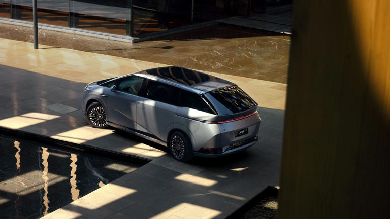 Xpeng Luncurkan MPV Listrik Mewah Pesaing Denza D9, Harga Rp800 Jutaan