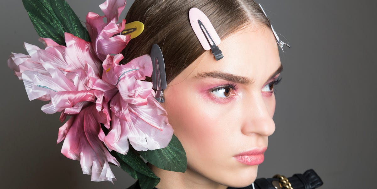 Cómo usar el colorete rosa chicle tendencia esta primavera para parecer ...