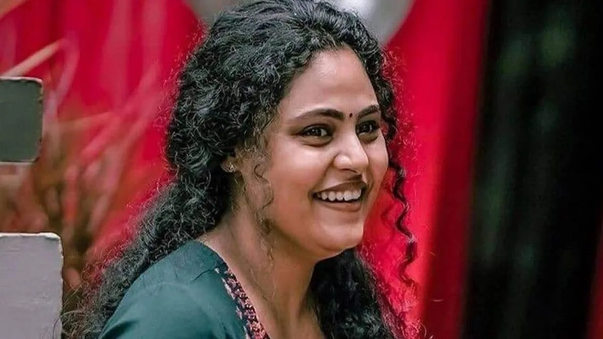Malayalam actress Vincy Aloshious alleges misbehaviour by co-actor on movie set