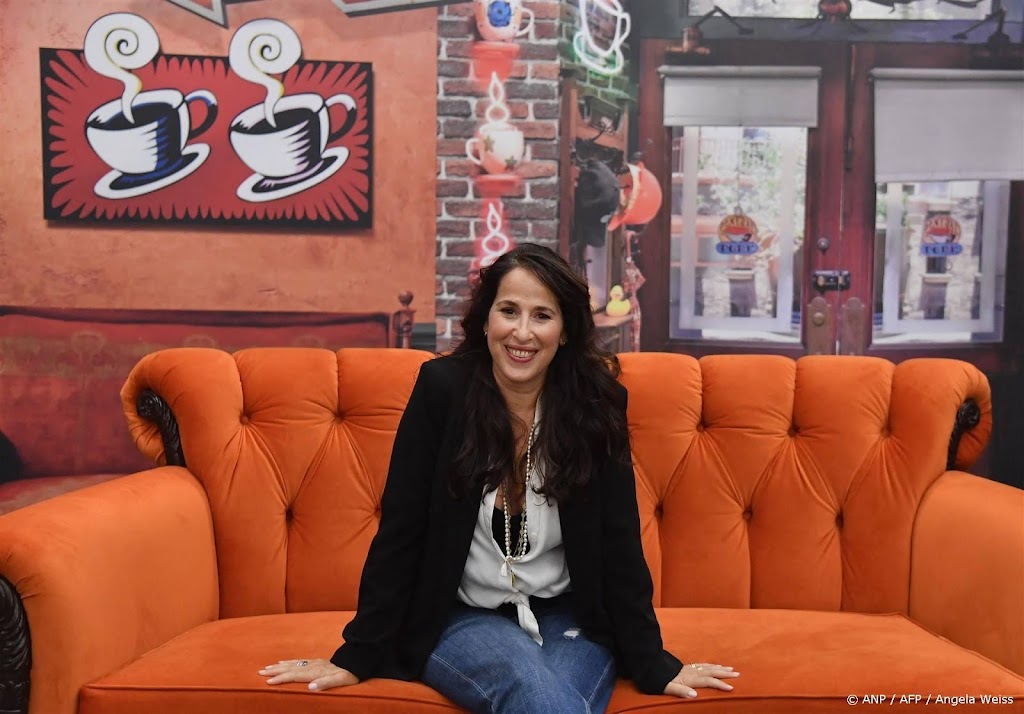 Maggie Wheeler gelooft dat Matthew Perry haar bezocht als havik