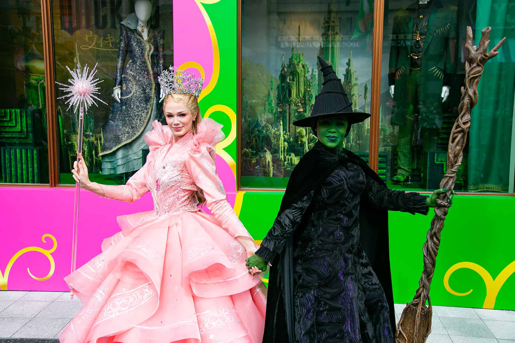 【USJ】14年ぶりに魔女が帰ってきたで〜！今だけの「ウィキッド」を体験