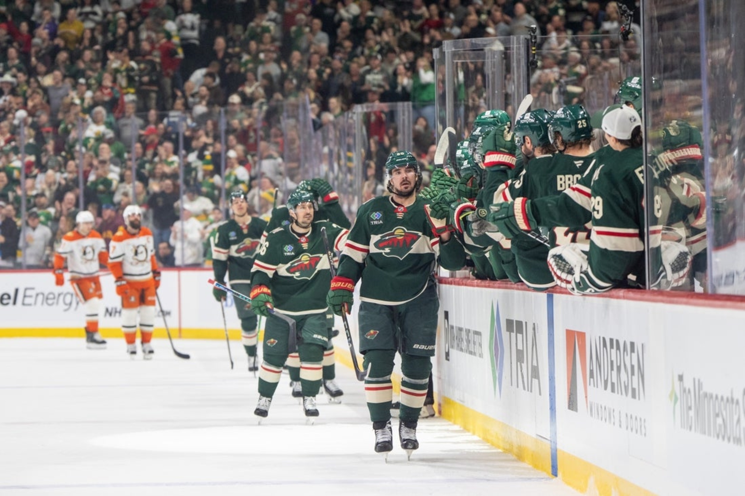 Wild claim OT victory over Ducks, clinch wild-card spot