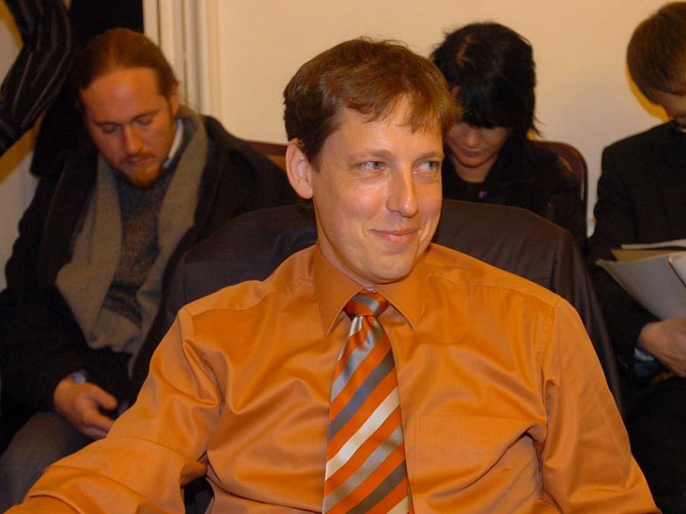 Před 10 lety zemřel Stanislav Gross. Miloš Zeman se s ním odmítl rozloučit